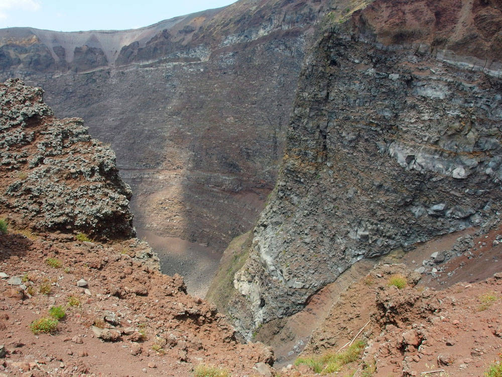 La vulcanologie dans la province de naples, le vesuve et la solfatare ...